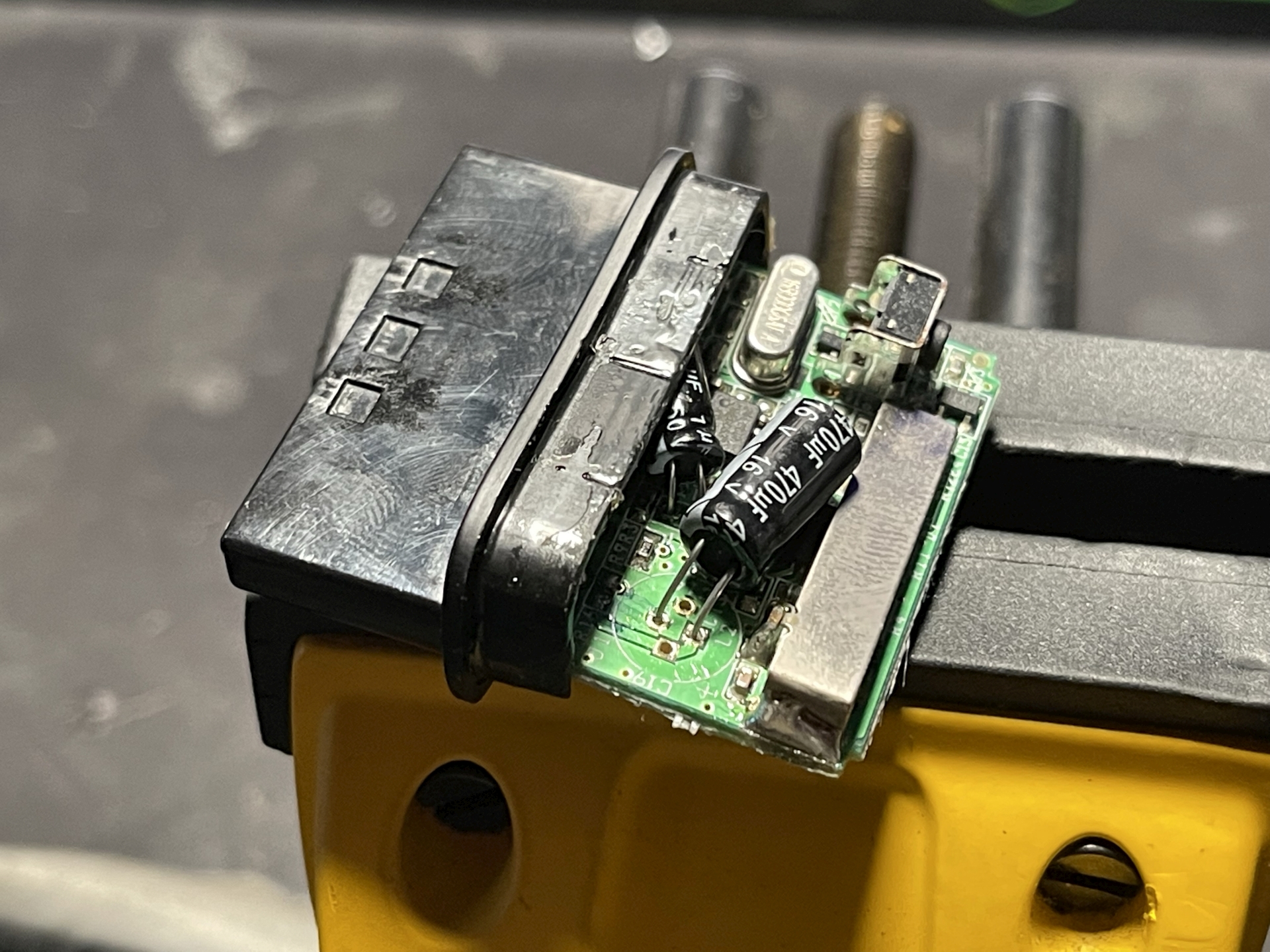 [SOLUTION] Getting the Logitech Cordless Action PS2 controllers to work : r/ps2